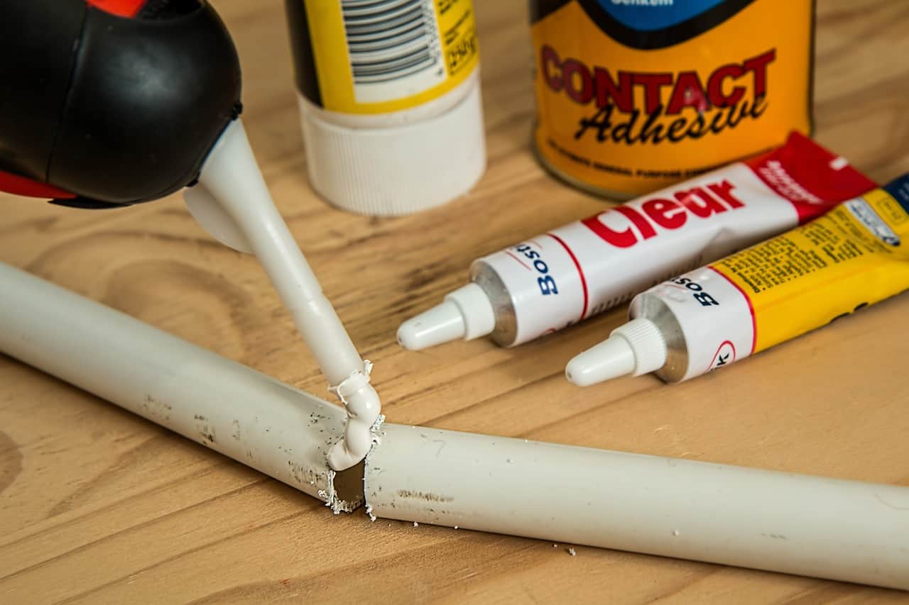 Best Glue for Model Rockets (It isn’t super glue!) – The Model Rocket